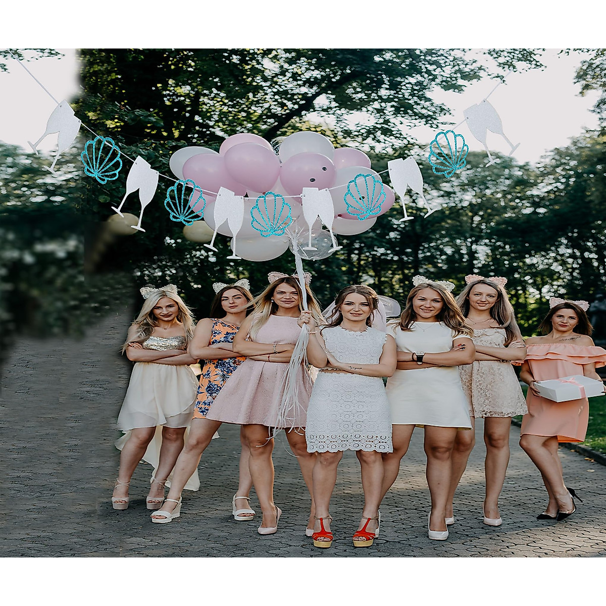 UOREND Glitter Last Toast On The Coast Bachelorette Party Banner,Beach Themed Birthday Party Decorations,Champagne Party Decor,Drunk In Love Bachelorette Party Decorations，Tropical Coastal Bach Party Decor,Engagement Wedding Bridal Shower Garland Bunting