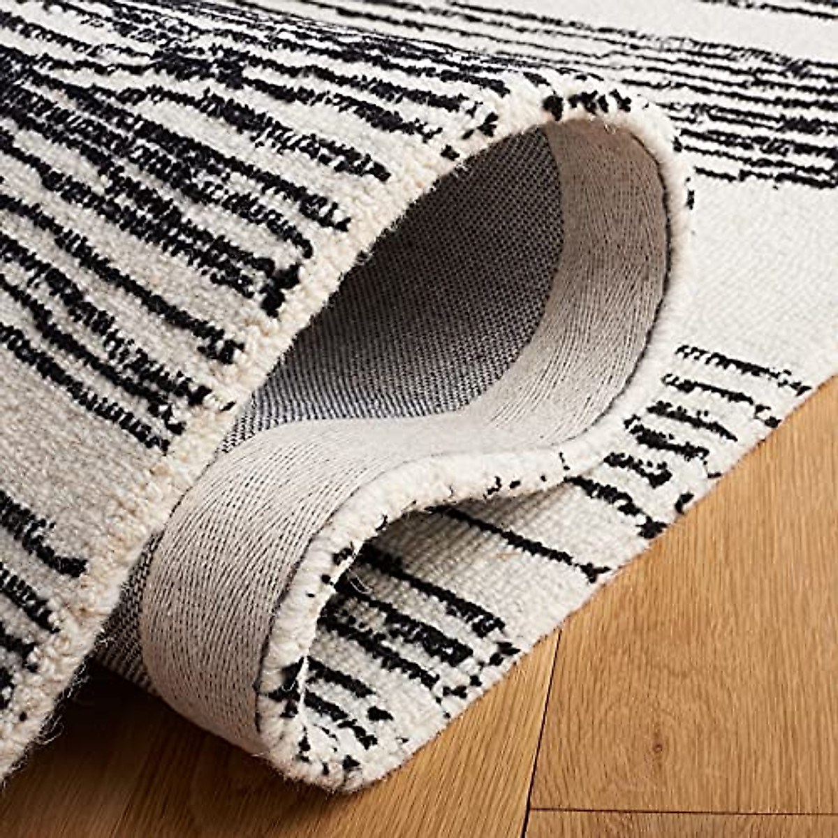 Safavieh Metro Collection 5' x 8' BlackIvory MET995Z Handmade Premium Wool Living Room Dining Bedroom Area Rug