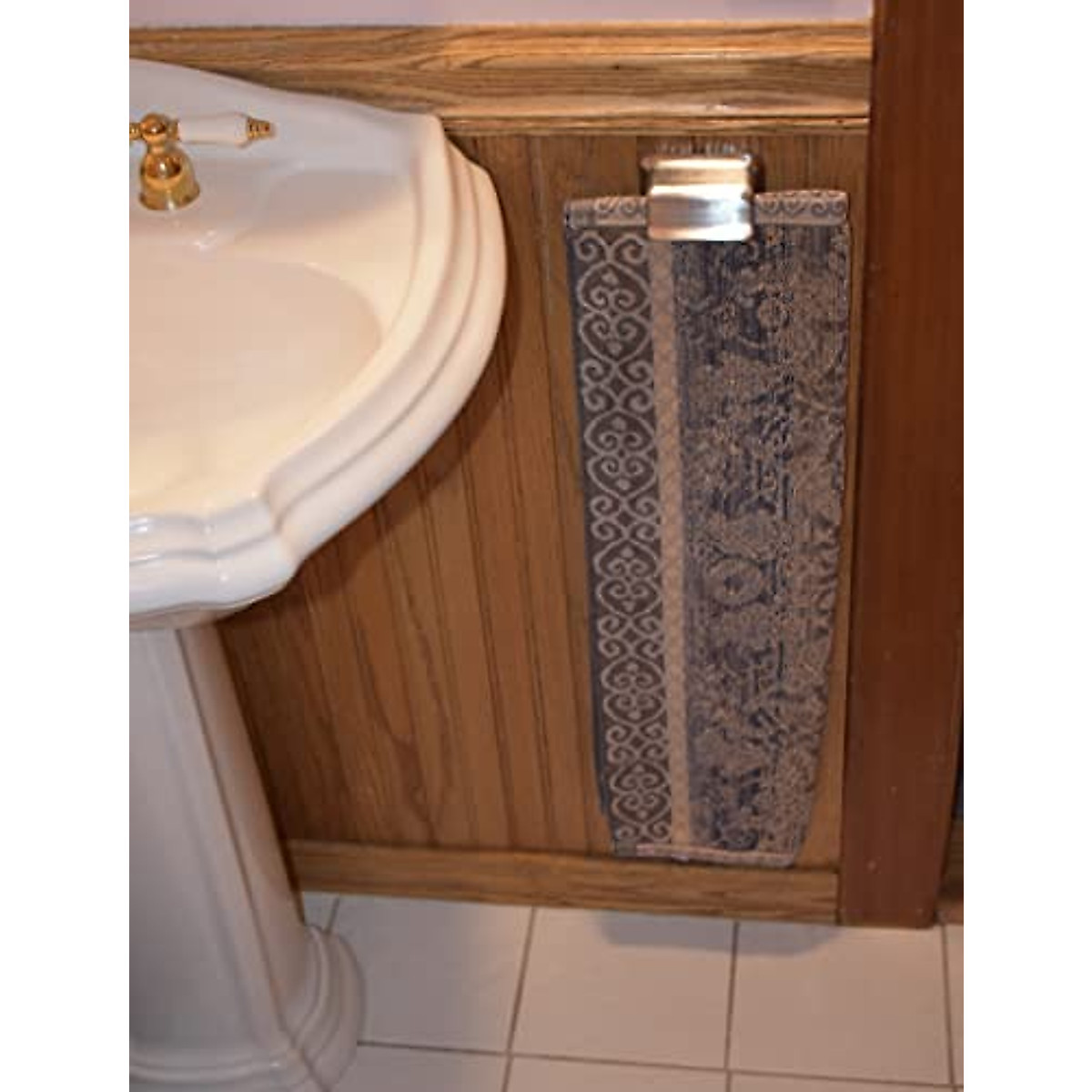 TrueGem Wall Mounted Hand Towel Holder with Baseplate. Compact Clip/clamp. Smaller Than bar, Ring, Rack for Bathroom