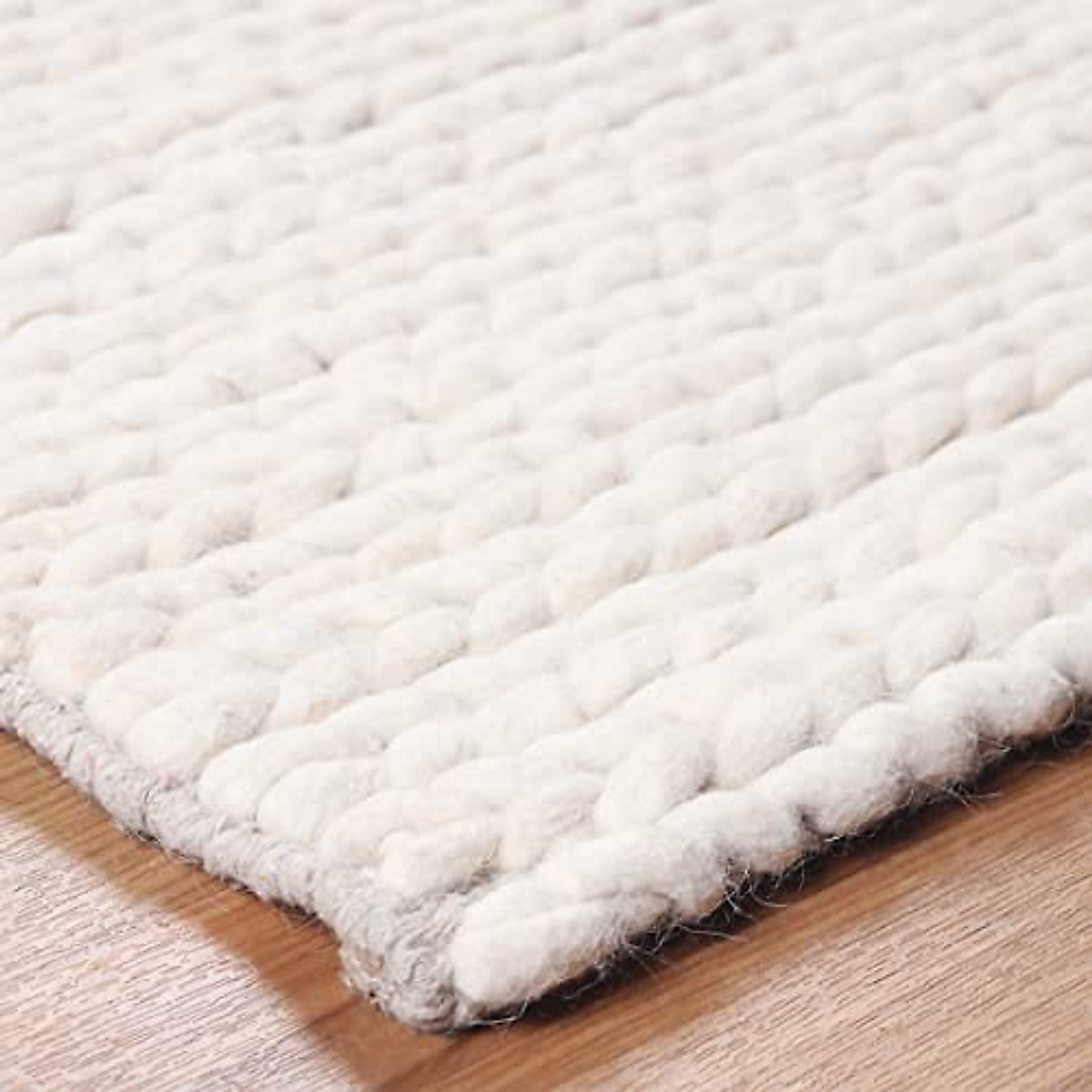 Superior Hand-Braided Wool Indoor Large Area Rug, Rustic Style, Home Floor Decor for Living Room, Kitchen, Dining, Bedroom, Dorm, Office, Nursery, Cotton Backing, Aero Collection, Off White, 4' x 6'