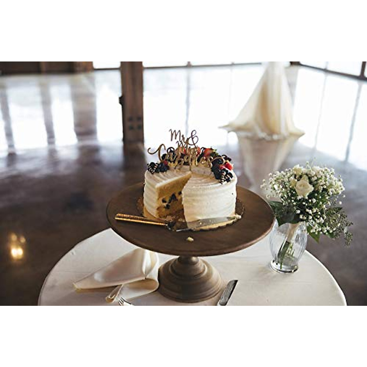 14 inch Wood cake stand Wedding cake display Rustic cupcake holder Donuts pedestal Barn table decoration for birthdays, baby showers