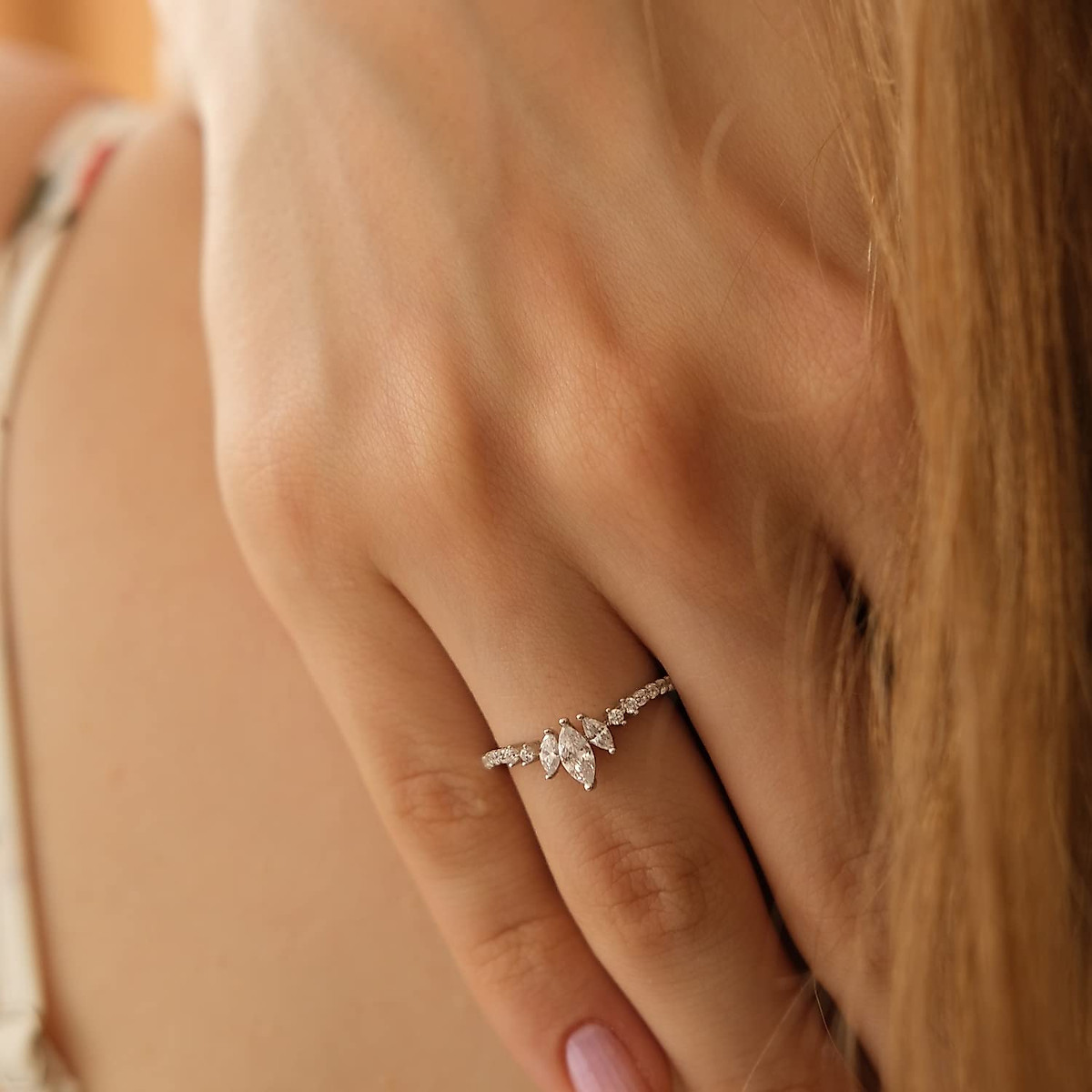 espere Rhodium Plated Sterling Silver Tiara & Crown Dainty Curved Wedding Band Ring Marquise Cut 3-Stone V Arched Promise Ring Size 4