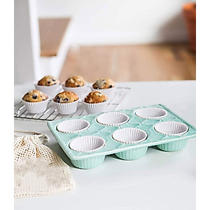 Jisiloe Silicone Baking Cups Cupcake Liners, Pack of 12 Reusable Non-Stick Muffin Liners For Baking Cupcake Holder Mold (White)