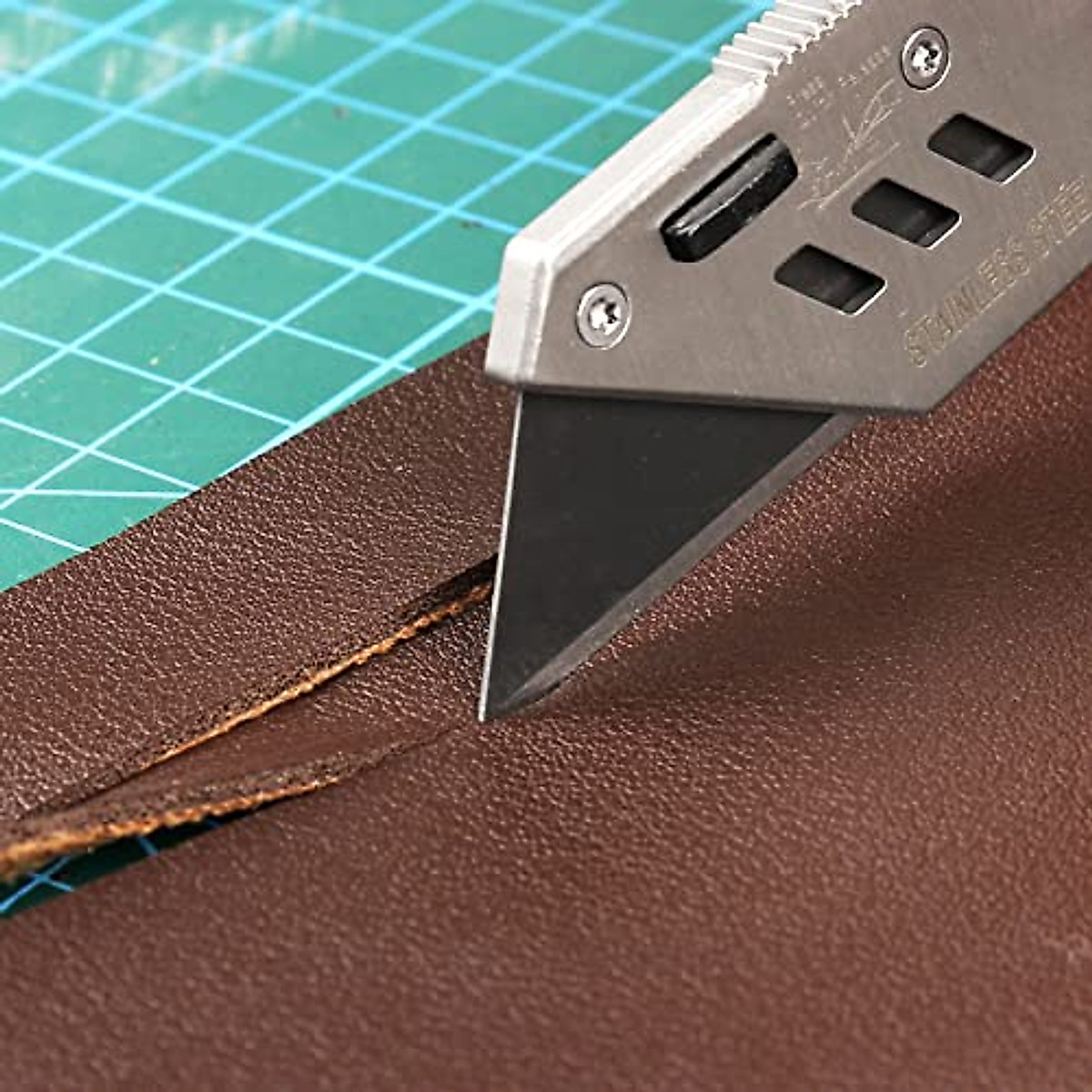 HAUTMEC 20-Pack Utility Knife Blades with a Safety Dispenser, Standard Replacement Blades for Heavy Duty Utility Knives and Box Cutters, Sharper SK2H Black Blades HT0265-2PCS