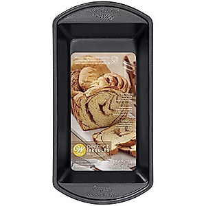 Wilton Perfect Results Large Nonstick Loaf Pan, 9.25 by 5.25-Inch, Silver