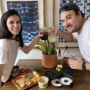 Esatto Glass Salt Rimmer 3 Tier for Margarita Tray and Cocktail, White with 2 Extra Sponge’s + 3 Pourers – Apply Salt, Sugar, and Lime Juice for Better Drinks and Efficient Drink Preparation