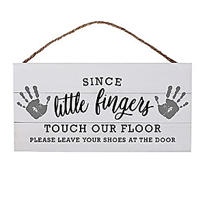 GSM Brands Little Fingers No Shoes Wood Plank Hanging Sign (13.75 x 6.9 Inches)