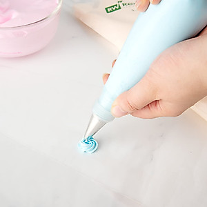 Restaurantware Pastry Tek Decorating Tip Star 1 Reusable Star Piping Tip - #30 Dent-Resistant Stainless Steel Closed Star Tip Dishwasher-Safe Decorate Cupcakes Cakes or Cookies