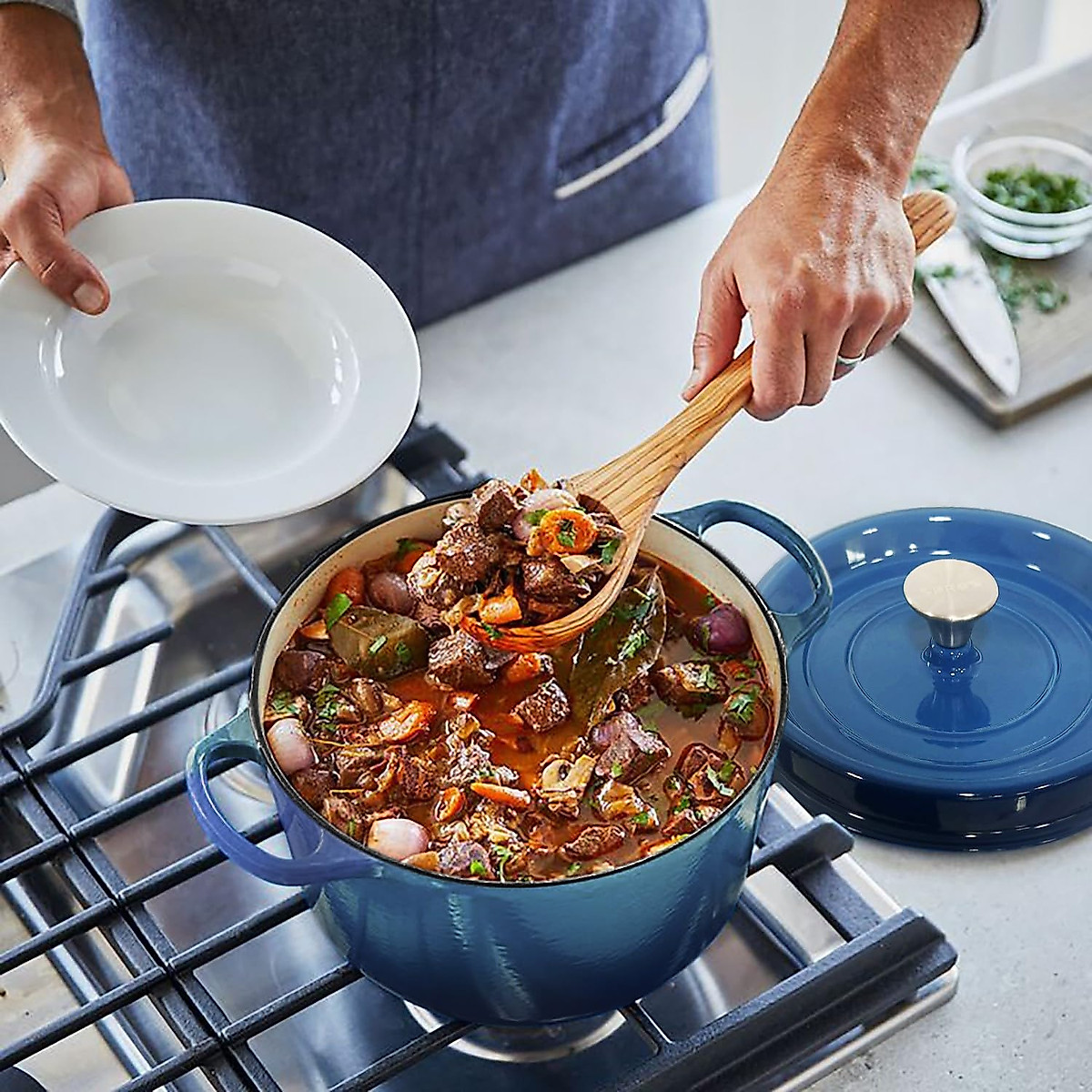 SPROS 6.4-Quart Enameled Cast Iron Dutch Pot with Lid and Dual Handles, Gas, Electric Safe; ceramic, induction and oven-safe up to 500°F - Blue
