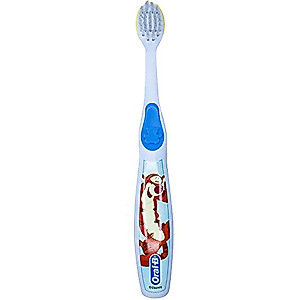 Oral-B Baby Manual Toothbrush, Pooh Characters, 0-3 Years Old, Extra Soft (Characters Vary) - Pack of 2