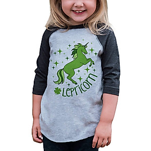 7 ate 9 Apparel Kids Funny Irish Unicorn St. Patricks Day Grey Raglan Tee 4T