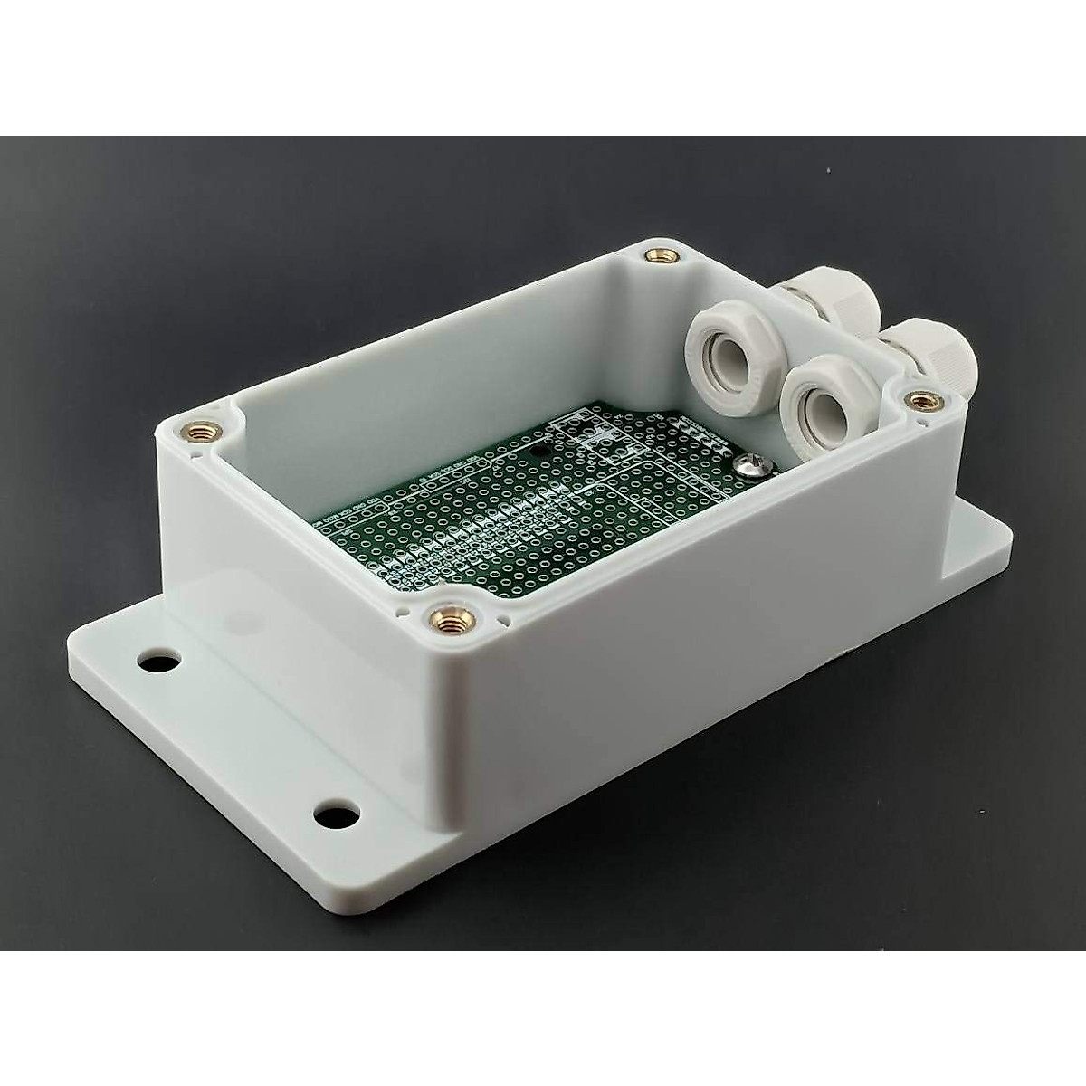 qBox DIY IOT Enclosure Kit (No SMA), IOT Enclosure for Arduino MKR Feather ESP32 Cellular LoRa WiFi Board, Waterproof IP65 Enclosure with Glands, prototyping PCB