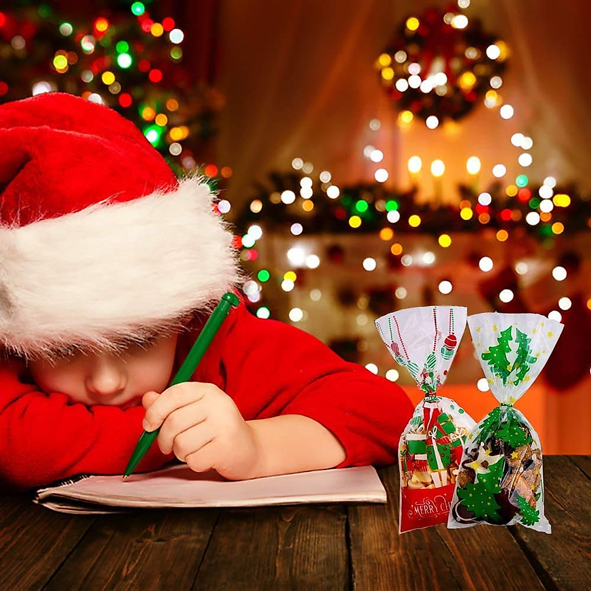 LOKIPA 200 Pcs Christmas Cellophane Treat Bags, Xmas Clear Cello Gift Bags Candy Goodies Bags with Twist Ties for Christmas Party Supplies