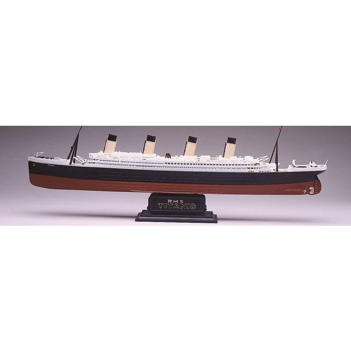 Revell 85-0445 1/570 RMS Titanic Plastic Model Kit, 18.6 x 1.9 x 3.7-Inch