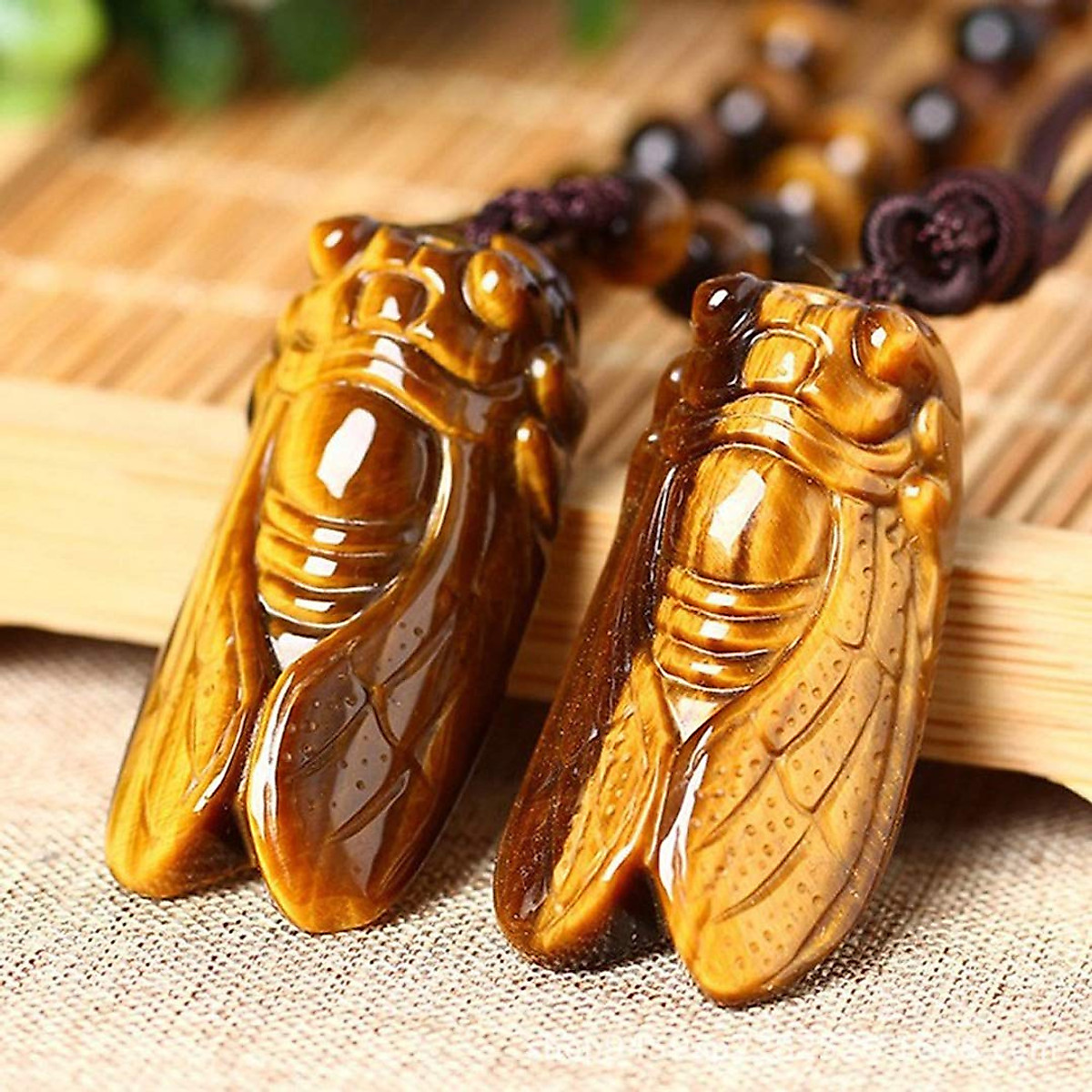 MQRHN Energy Healing Tiger's Eye Cicada Pendant Necklace With Chain For Women Men Boyfriend Girlfriend Father Mother Son Daughter Lucky Amulet Fine Jewelry Gifts
