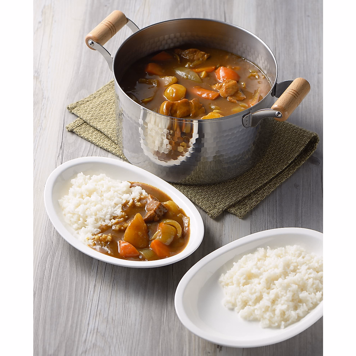 Yoshikawa YJ3302 Double-Handed Pot, 9.4 inches (24 cm), Wooden Handle Hammered Pot, Induction Compatible,