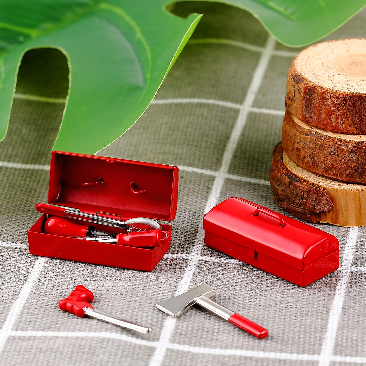 19 Pieces 1:12 Miniature Dollhouse Tools Metal Doll House Tool Miniature Doll Repair Tool with 2 Pieces Red Tin Boxes Dollhouse Accessories Girls Pretend Play Toy for Dollhouse Decoration DIY Crafts
