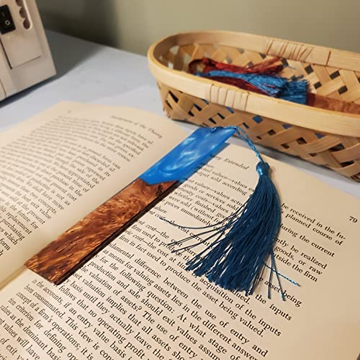 LA LIBURU Unique Hand Made Wooden and Blue Resin Bookmark with Tassel (1 Random Piece Style)