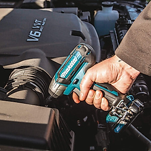 Makita WT04R1 12V max CXT® Lithium-Ion Cordless 1/4" Impact Wrench Kit (2.0Ah)