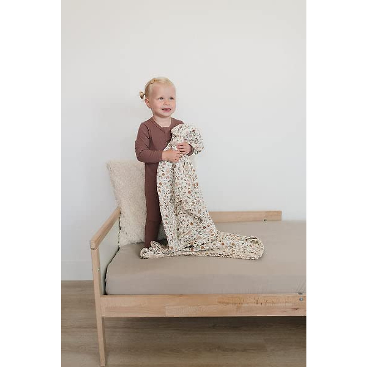 Mebie Baby Muslin Quilt, Meadow Floral, 100% Muslin Cotton Baby Blankets for Girls and Boys, Muslin Baby Blanket for Newborns, Babies, Toddler, Soft Muslin Swaddle Blankets, 47"x47"