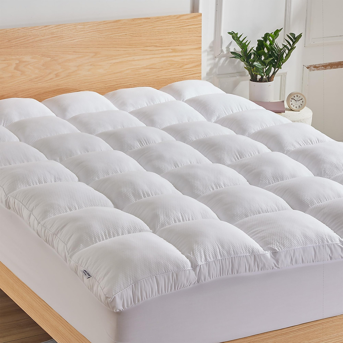 SLEEP ZONE Queen Mattress Topper Washable, Deep Pocket Mattress Pad, Thick Fitted Mattress Cover for Back Pain, Breathable Mattress Protector, Hotel Quality (White, Queen)