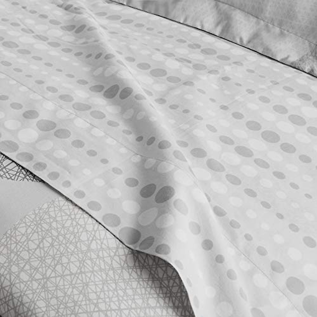 Madison Park Essentials Bed in a Bag Comforter, Vibrant Color Design All Season Down Alternative Cover with Complete Cotton Sheet Set, Queen(90"x90"), Knowles, Circular Grey, 9 Piece