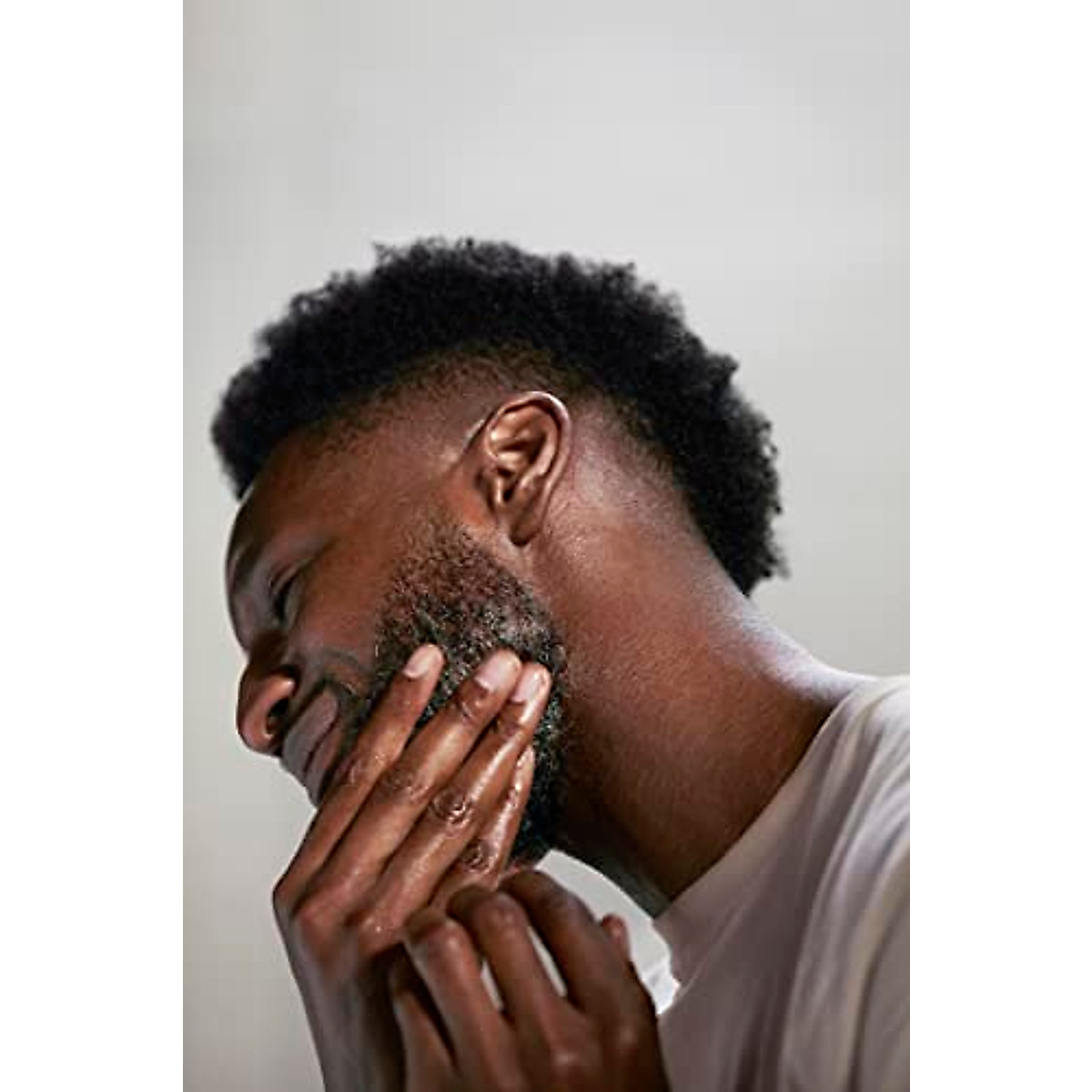 The Art of Shaving Unscented Gifted Groomer Kit - Pre-Shave Oil, Shaving Cream, Shaving Brush & After-Shave Balm, 4 count (Pack of 1)