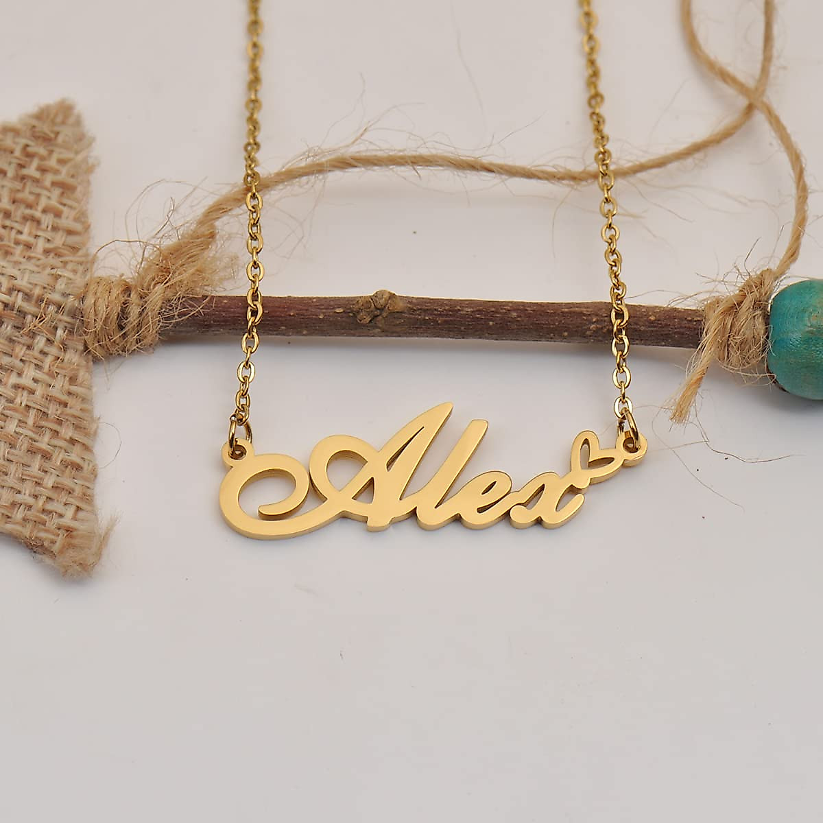 HUAN XUN Customized Nameplate Gold Necklace for Women Logan Necklaces Charm Pendant Jewelry for Mom