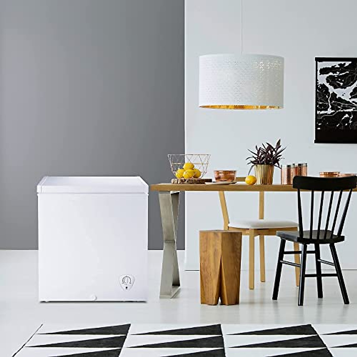 SMETA Deep Freezer Chest 5.5 Cubic Feet Small Freezers Freezer Chest 5.0 Cu. Ft Compact Top Door for Home Kitchen Apartments House Basement Dorm, Freezing Freestanding with Removable Basket, White