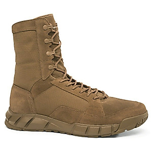 Oakley Men's Coyote Leather Light Assault Boot 2 with Nylon Laces Lock System and Breathable Synthetic Material Sized 6
