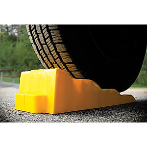 Camco Yellow Drive On Tri-Leveler, Raises Your RV Up by 3-7/8" Works on Any Tire , Has Built In Handle, Load Capacity of 3500 lbs, Durable Non Slip Surface (44573)