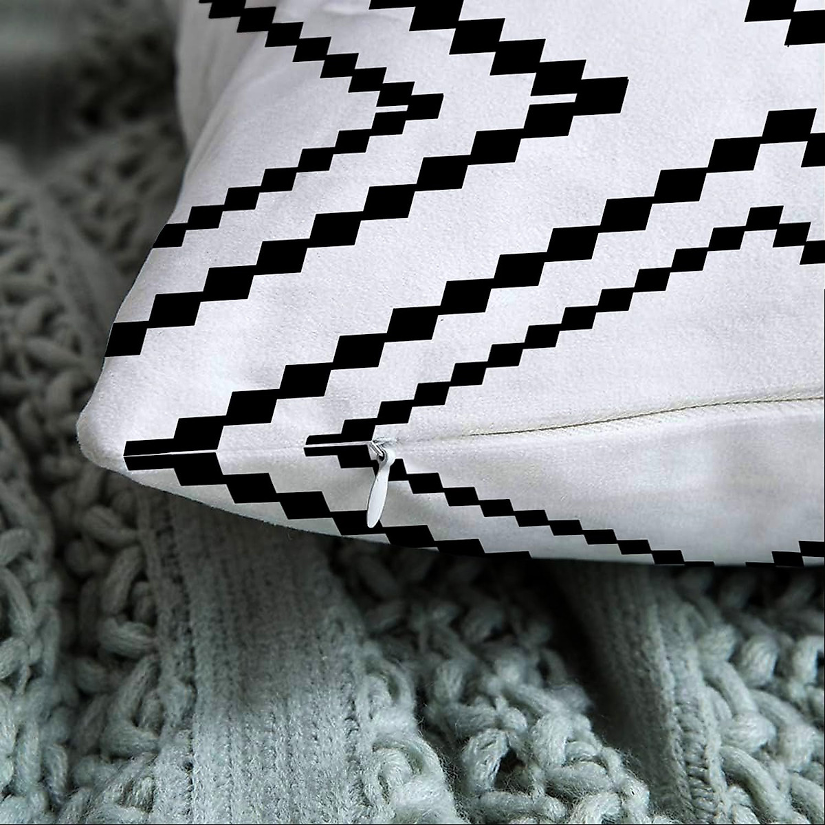 Yaofavo Set of 2 Black Lumbar Pillow Covers Boho Aztec Polyester Blend Decorative Throw Pillow Covers for Sofa Couch Bed Decor, 2 Pack of Pillowcase Only(12x20 Inches, Boho White More)