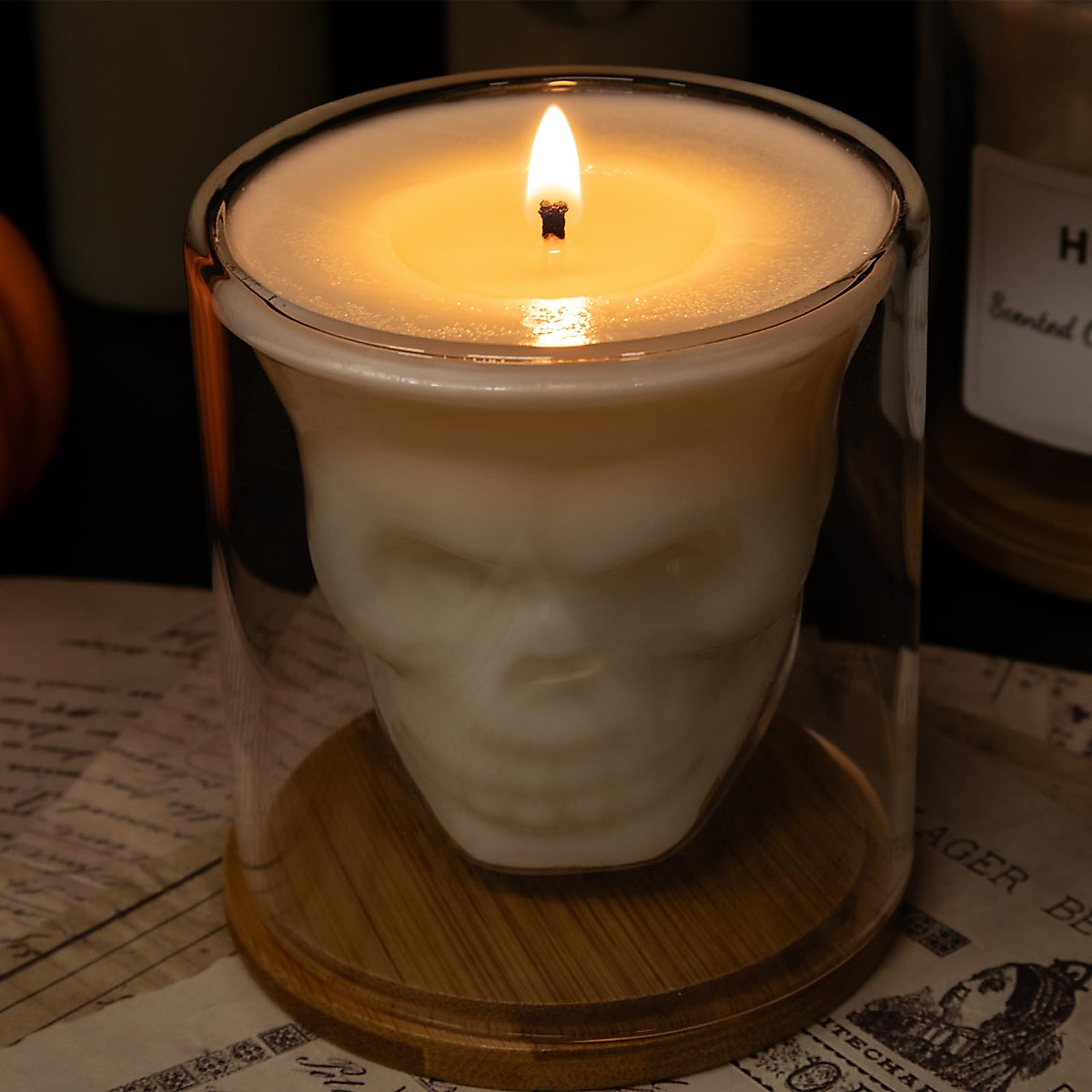 Halloween Decorations Skull Glass Candle Scented Candles Glowing Skull Design Indoor Holiday Decoration Gifts for Adults Women