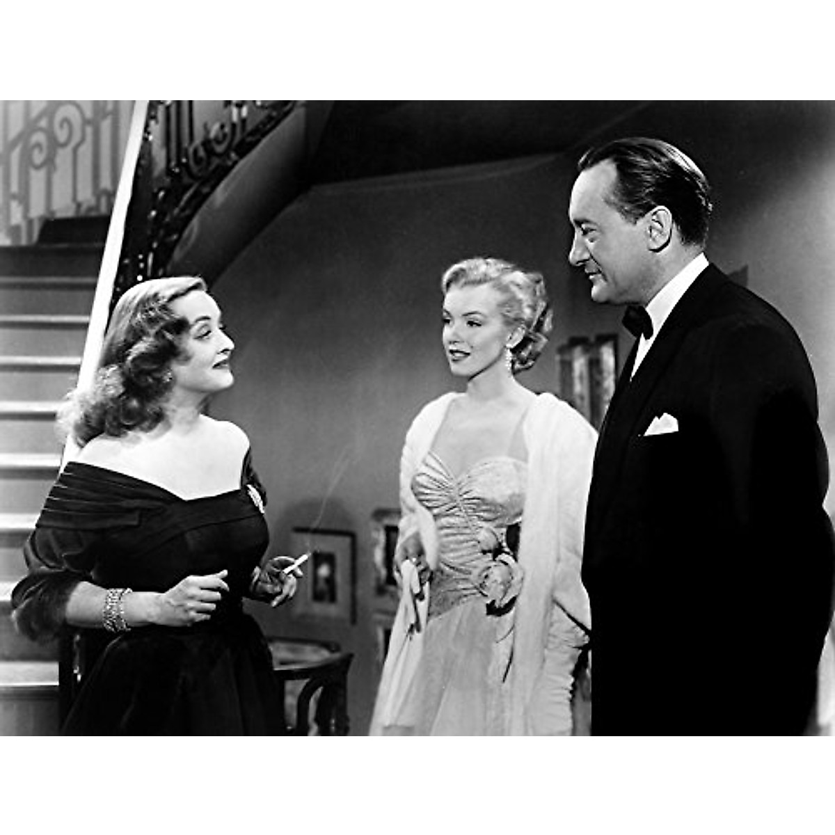 All About Eve Bette Davis Marilyn Monroe George Sanders 1950 Tm And Copyright (C) 20Th Century Fox Film Corp All Rights Reserved Photo Print (28 x 22)