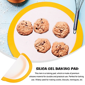 YARNOW Non Stick Baking Mat, Round Silicone Baking Mat, Reusable Silicone Mat for Pie Bread Macaron Pastry Tortilla (12 Inch, Random Color)