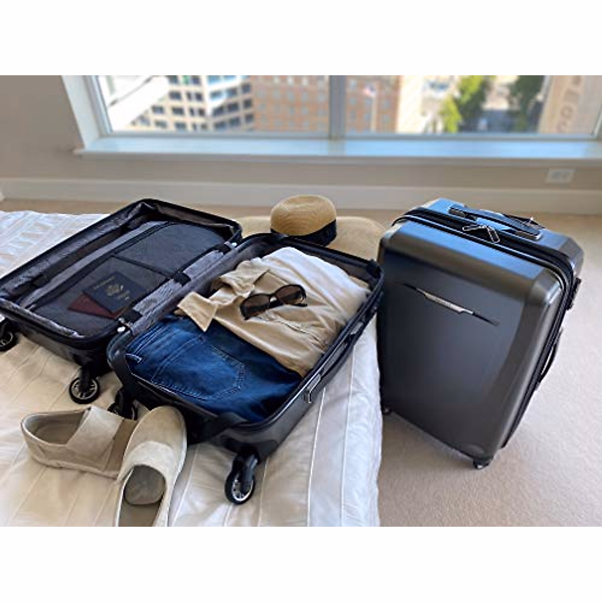 Samsonite Winfield 3 DLX Hardside Luggage with Spinners, 3-Piece Set (20/25/28), Graphite Grey