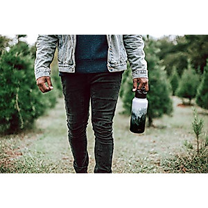 Simple Modern Water Bottle with Straw, Handle and Chug Lid Vacuum Insulated Stainless Steel Metal Thermos Bottles | Big Leak Proof BPA-Free Flask for Gym, Sports | Summit Collection | 84oz, Deep Ocean