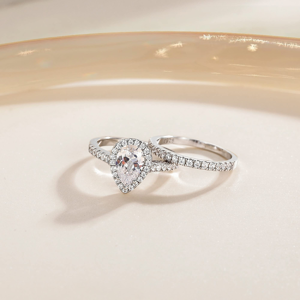 EAMTI 1.5CT 925 Sterling Silver Wedding Band Teardrop Bridal Rings Sets Halo Cubic Zirconia Solitaire Promise Engagement Rings for Women Size 6