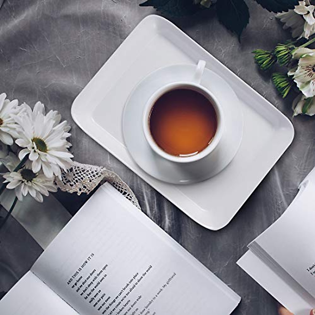 Ubrand i BKGOO Foodservice White Plastic Tray Set of 4 Service Melamine tary for Parties, Coffee Table, Kitchen Size(9"x6.5"x1")