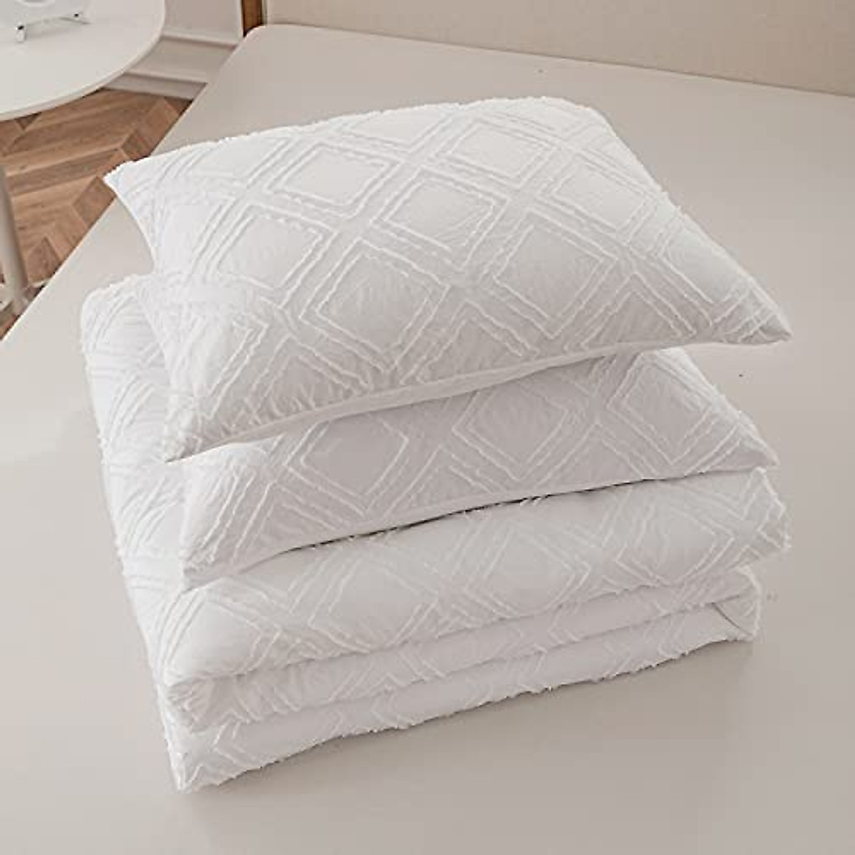 SLEEPBELLA California King Comforter Set Microfiber White Bedding Set Diamond Tufted Design, Soft and Fluffy Cal King Sizd Bed Comforter for All Seasons