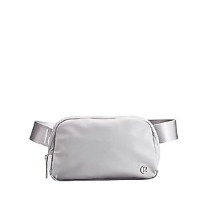 Lululemon Athletica, Lululemon Everywhere Belt Bag 1L (Silver Drop / White)
