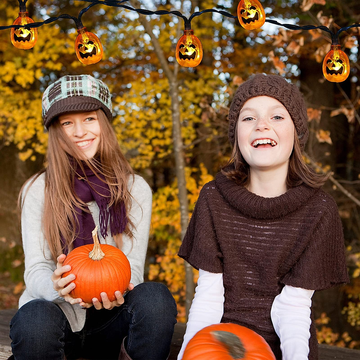 Halloween Decorations Pumpkin String Lights, 14.7 feet 30 LEDs Hanging Lighted Glowing Pumpkin Lantern Lights, Indoor Outdoor Halloween Decor Holiday Party Lights for Patio, Garden, Gate, Yard, Tree