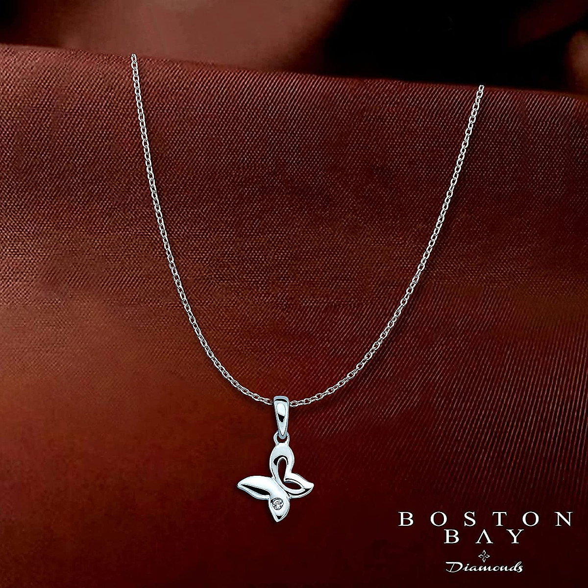 Little Diva Diamonds .925 Sterling Silver Diamond Accent Pendant Necklace (Side Butterfly) (I Color, I1 Clarity)