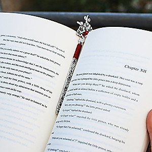 GTHER Chinese Metal Bookmarks with Tassel, Vintage Bookmark Unique Classical Ancient Chinese Hairpin Bookmark with Handmade Silky Tassel for Book Lovers Unique Gift, Plum Blossom