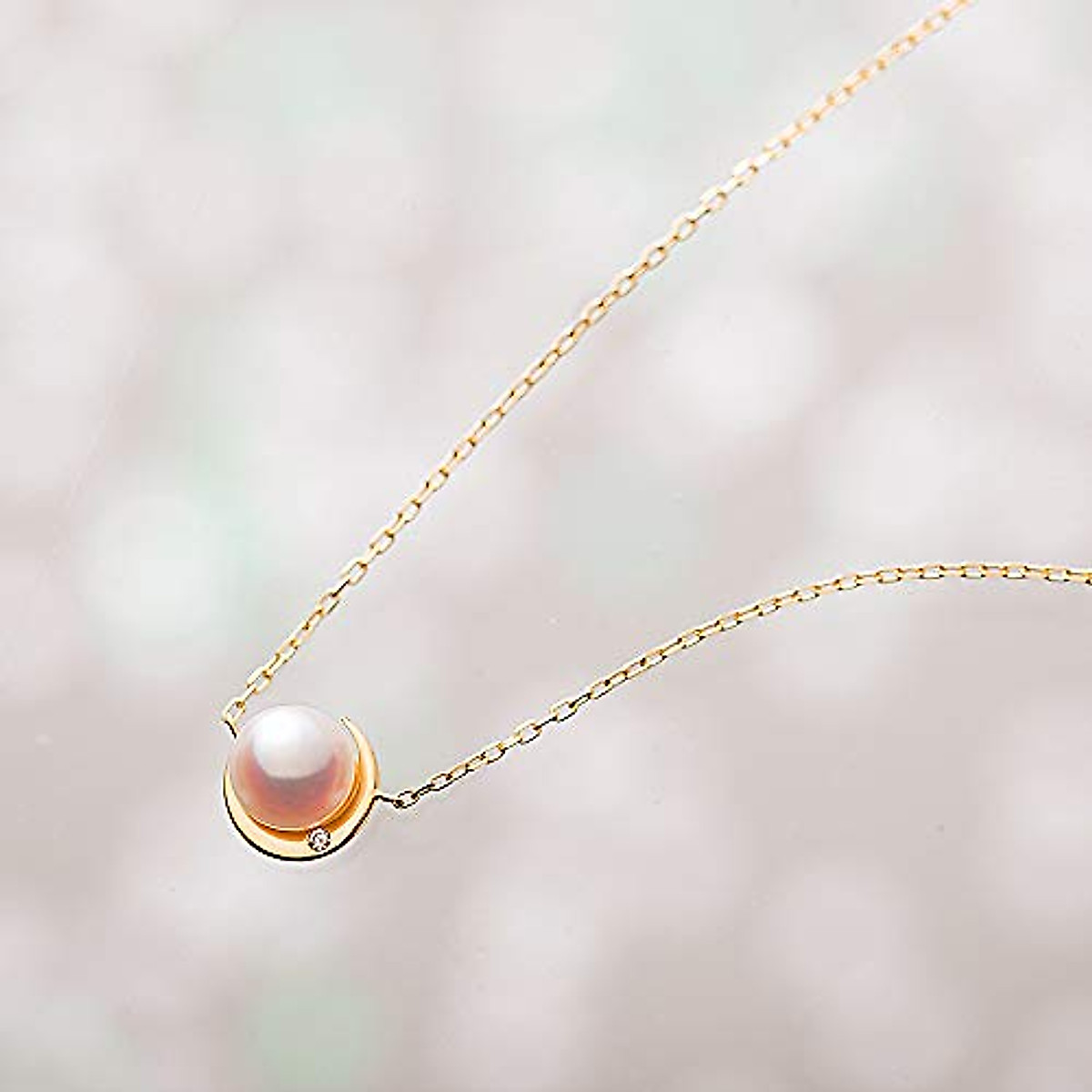 Japanese 7.0mm Akoya Cultured Pearl with Diamond Pendant Necklace for Women with 18K Yellow Gold | Classy Design Excellent Gift | Pearl Necklace