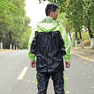 Scoyco® Motorcycle Rain Gear Jacket Coat with Pants for Man Waterproof Comfortable fit Cycling Bike (Green, L)