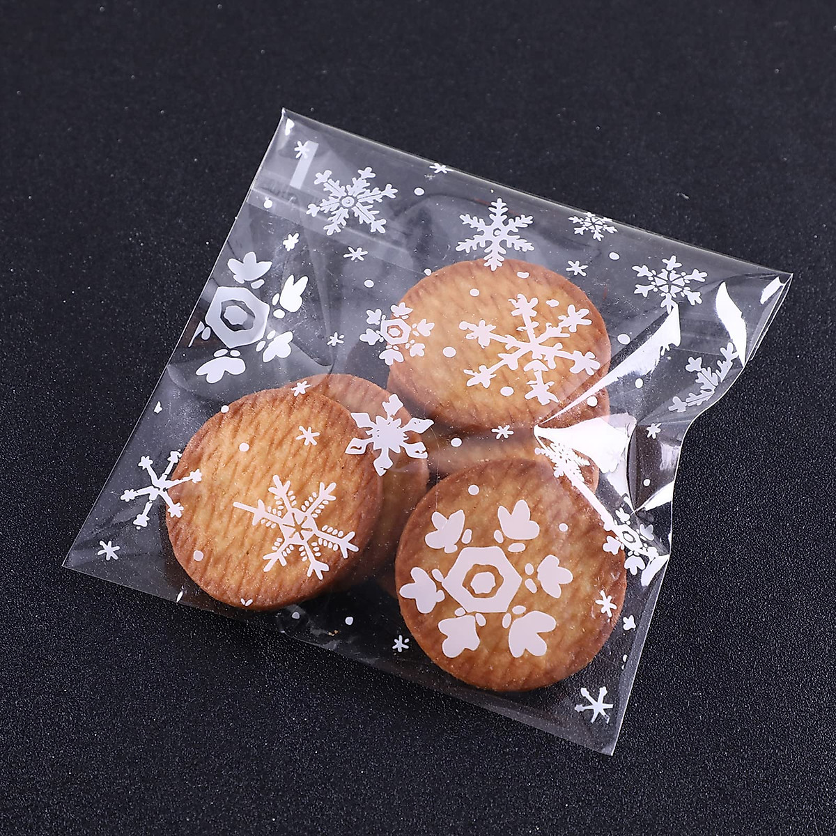 Tatuo 200 Pieces Christmas Cookie Bags Wrappers Snowflake Cellophane Treat Bags Small Holiday Clear Candy Bag Gifts Goodies Bags with Self Adhesive Seal for Gift Giving