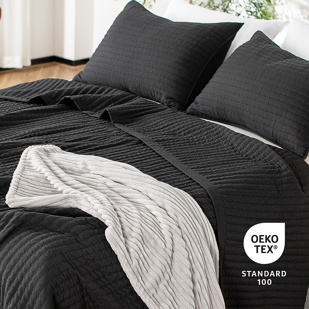 KASENTEX Black King Size Quilt Bedding Sets with Pillow-Shams, Dark Lightweight Soft Bedspread Coverlet, Quilted Blanket Thin Comforter Bed Cover, All Season Summer Spring, 3 Pieces, 104x90 inches