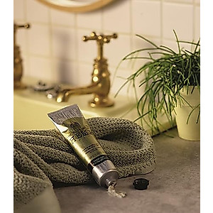 The Body Shop Hemp Hand Protector – Protecting & Hydrating Care for Ultra Dry Hands – 1 oz