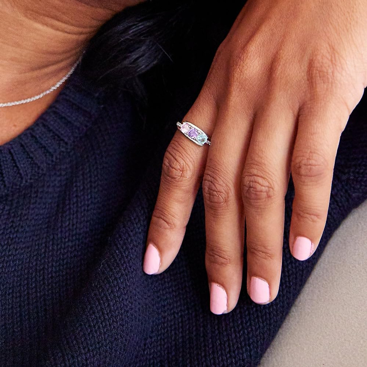 EVE'S ADDICTION Custom Women's Sterling Silver 3 Stone Birthstone Ring, Sizes 8 - Mother's Ring - Personalized Ring for Her - Birthstone Jewelry - Gift for Mom - Gifts for Mom